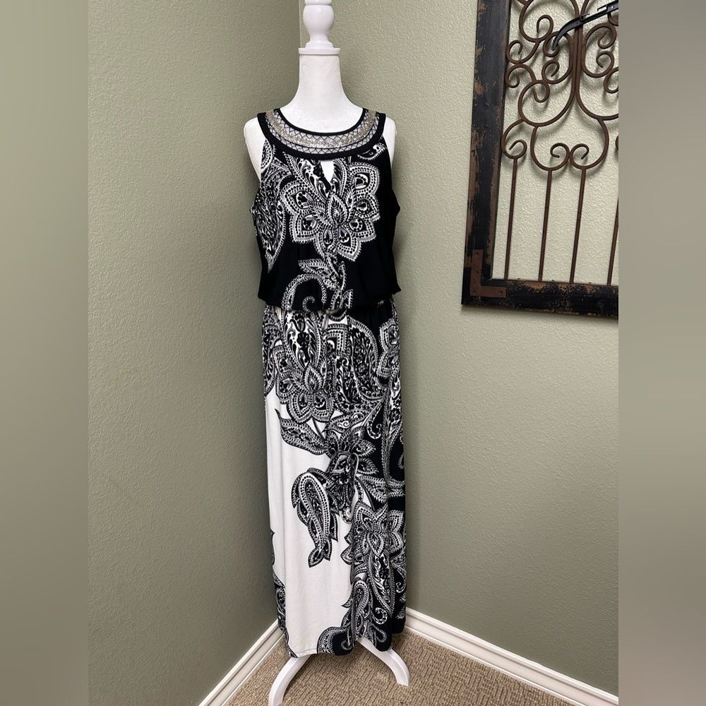 Sandra Darren Black & White Paisley Halter Maxi Dress - Gem